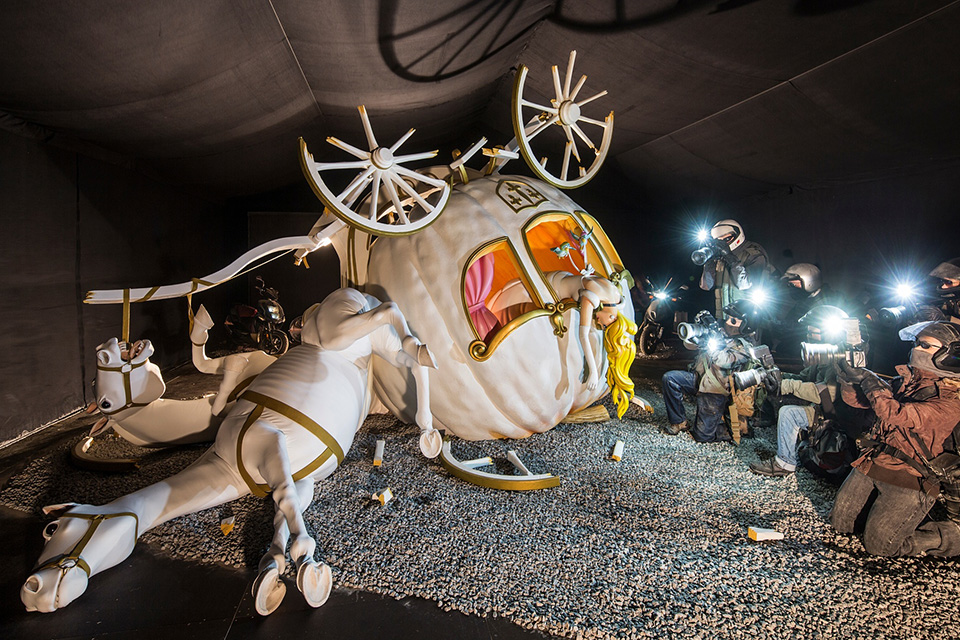 Inside Banksy´s Dismaland - Street Art Utopia